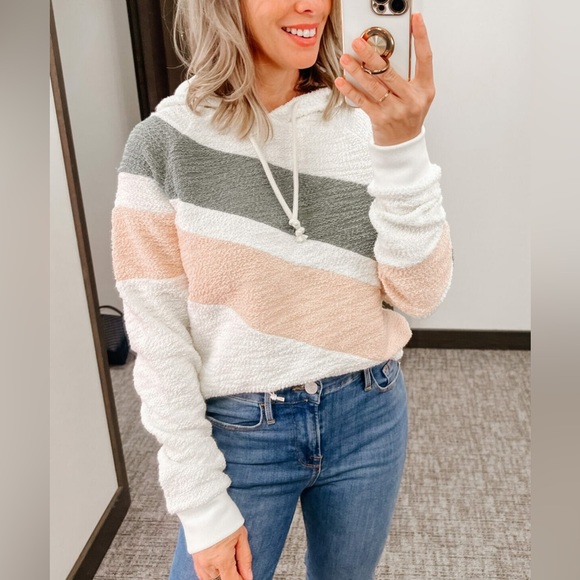 Faherty | Tops | Faherty Vista Reverse Terry Knit Hoodie | Poshmark